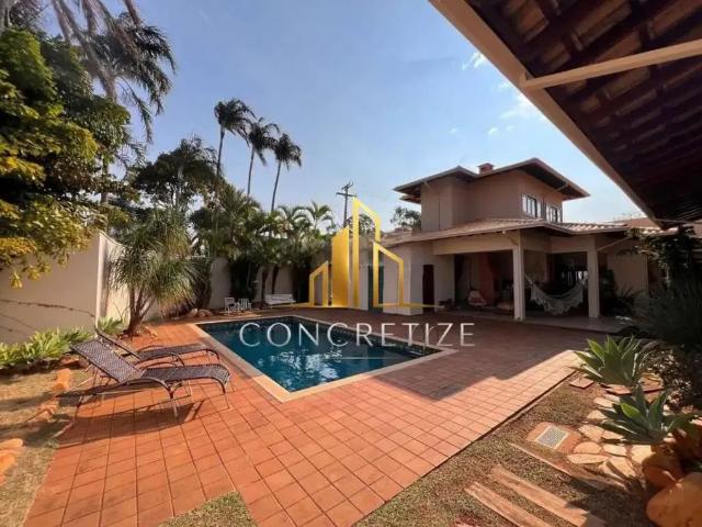 Casa / Sobrado em Condomínio para Locação em Bauru/SP Vila Serrão 5 Quartos
