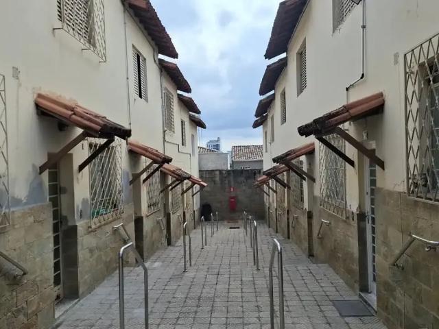 Casa / Sobrado em Condomínio para Locação em Belo Horizonte/MG Itapoã 2 Quartos
