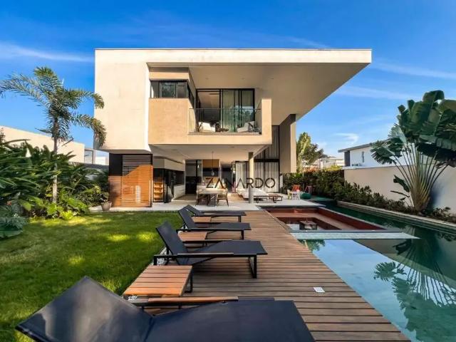 Casa / Sobrado em Condomínio para Locação em Bertioga/SP Riviera de São Lourenço 6 Quartos