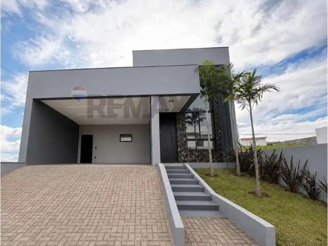 Casa / Sobrado em Condomínio para Locação em Botucatu/SP Lívia II 3 Quartos