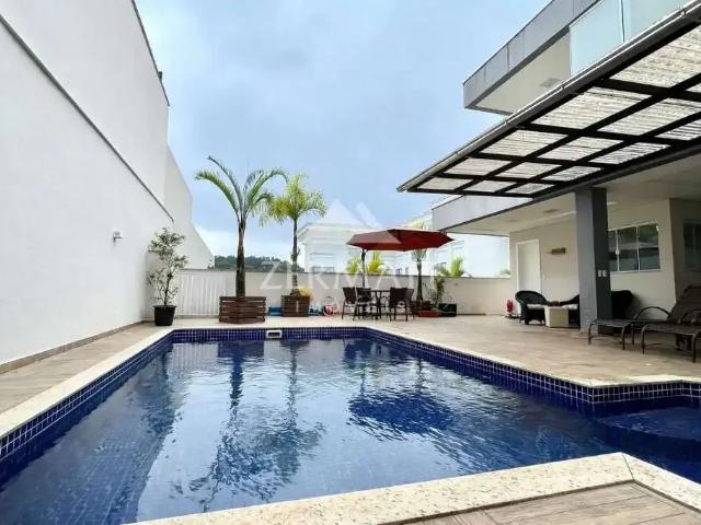 Casa / Sobrado em Condomínio para Locação em Blumenau/SC Itoupava Central 4 Quartos