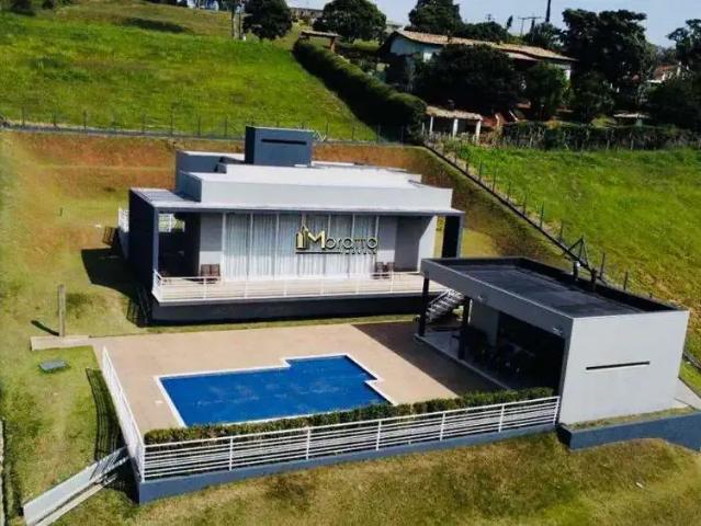 Casa / Sobrado em Condomínio para Locação em Bragança Paulista/SP Condomínio Jardim das Palmeiras 4 Quartos