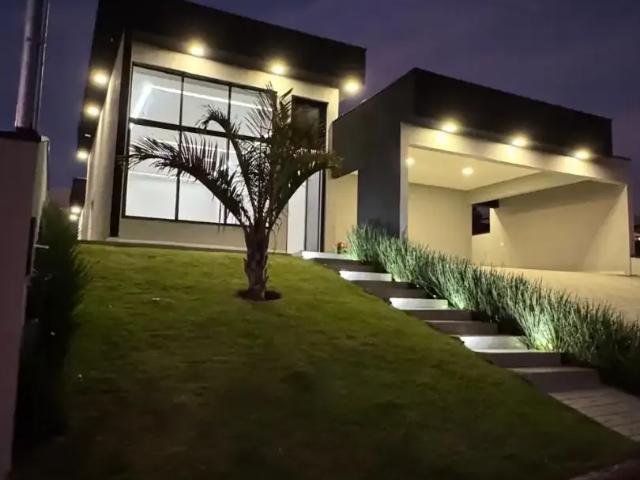 Casa / Sobrado em Condomínio para Locação em Bragança Paulista/SP Condomínio Jardim Flamboyan 4 Quartos