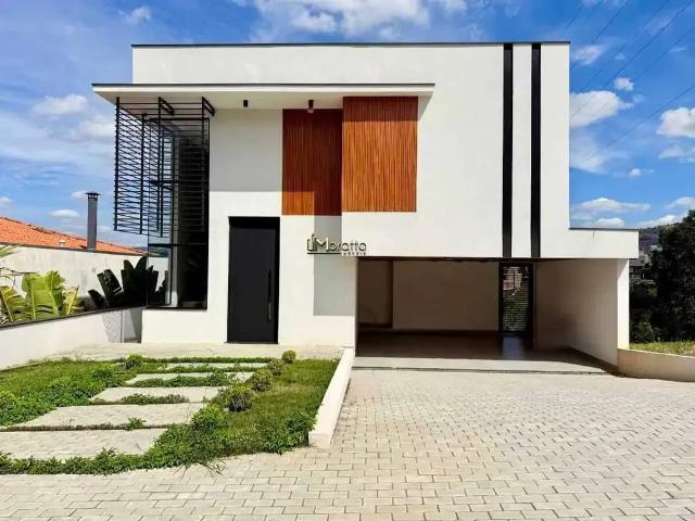 Casa / Sobrado em Condomínio para Locação em Bragança Paulista/SP Condomínio Vale das Águas 3 Quartos