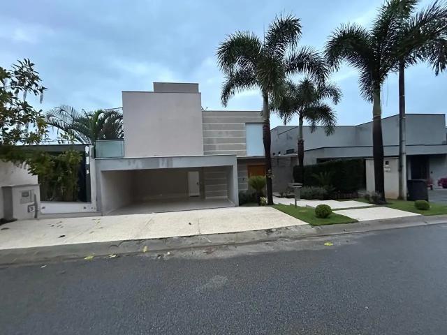 Casa / Sobrado em Condomínio para Locação em Bragança Paulista/SP Condomínio Vale das Águas 3 Quartos