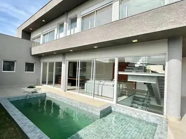 Casa / Sobrado em Condomínio para Locação em Bragança Paulista/SP Condomínio Vale das Águas 3 Quartos