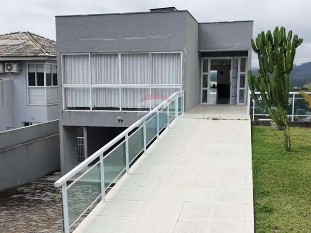 Casa / Sobrado em Condomínio para Locação em Bragança Paulista/SP Residencial Campos do Conde 4 Quartos