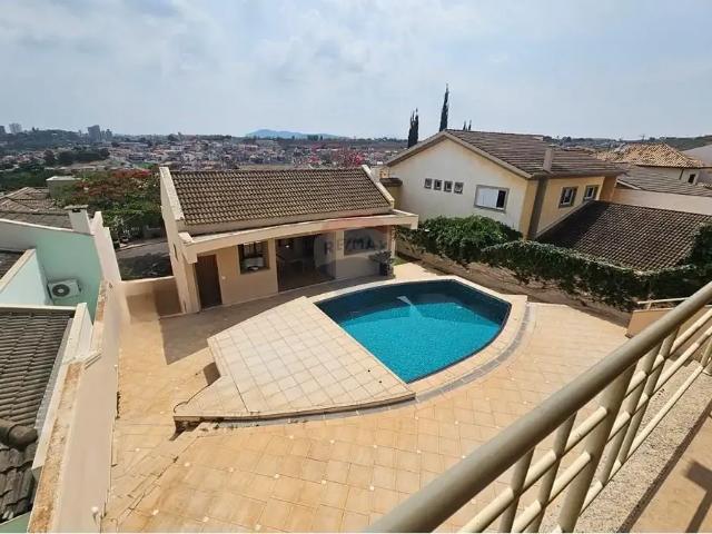 Casa / Sobrado em Condomínio para Locação em Bragança Paulista/SP Residencial Euroville 4 Quartos