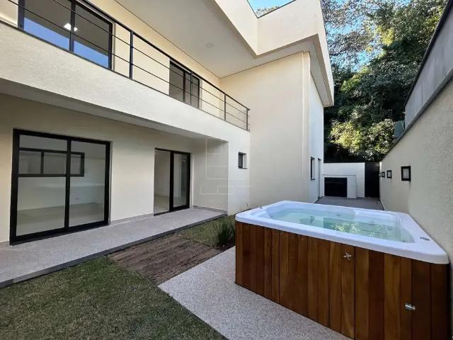 Casa / Sobrado em Condomínio para Locação em Bragança Paulista/SP Residencial Euroville II 4 Quartos
