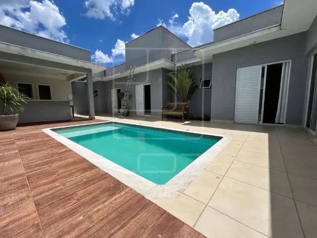 Casa / Sobrado em Condomínio para Locação em Bragança Paulista/SP Residencial Euroville II 3 Quartos