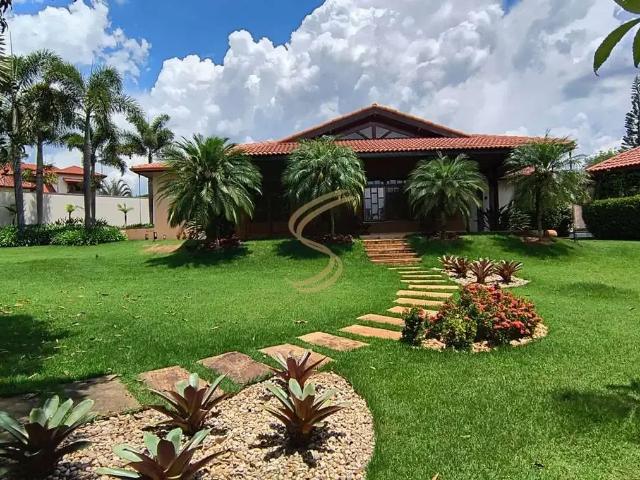 Casa / Sobrado em Condomínio para Locação em Bragança Paulista/SP Residencial Rosário de Fátima 5 Quartos