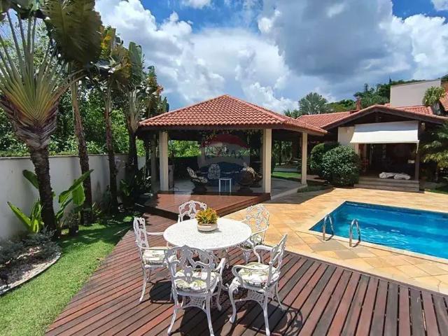 Casa / Sobrado em Condomínio para Locação em Bragança Paulista/SP Santa Luzia 5 Quartos