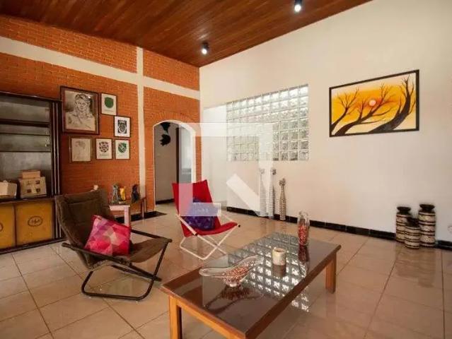 Casa / Sobrado em Condomínio para Locação em Brasília/DF Jardim Botânico Lago Sul 2 Quartos