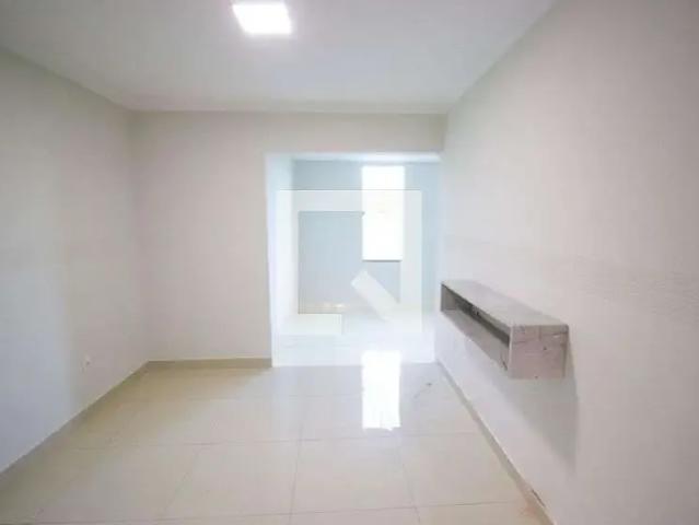 Casa / Sobrado em Condomínio para Locação em Brasília/DF Riacho Fundo I 1 Quartos