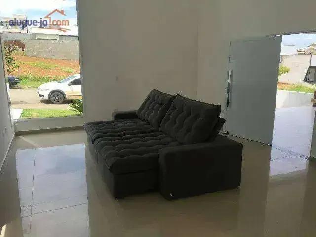 Casa / Sobrado em Condomínio para Locação em Caçapava/SP Condomínio Terras do Vale 3 Quartos