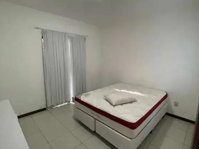 Casa / Sobrado em Condomínio para Locação em Camaçari/BA Monte Gordo 4 Quartos