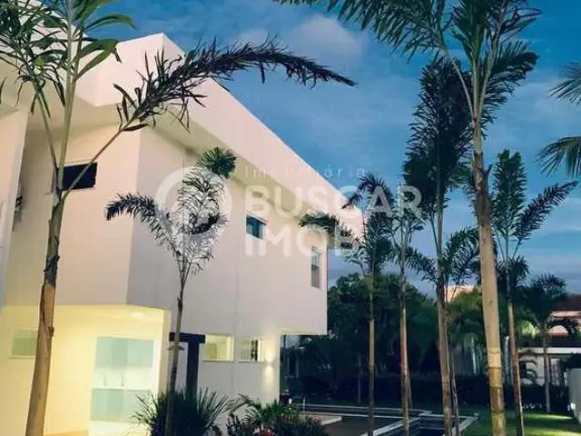 Casa / Sobrado em Condomínio para Locação em Camaçari/BA Praia de Busca Vida 4 Quartos