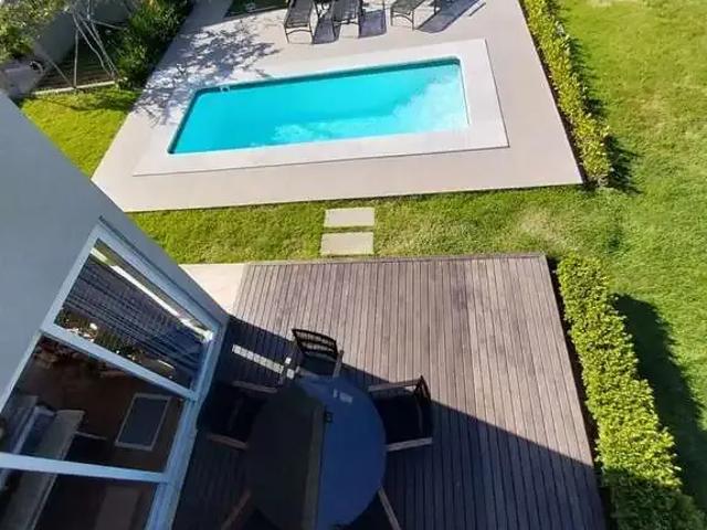 Casa / Sobrado em Condomínio para Locação em Camboriú/SC Centro 5 Quartos