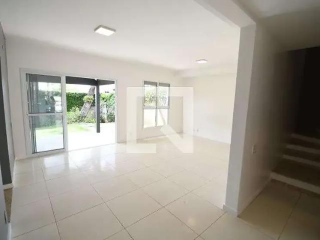 Casa / Sobrado em Condomínio para Locação em Campinas/SP Jardim das Palmeiras 3 Quartos