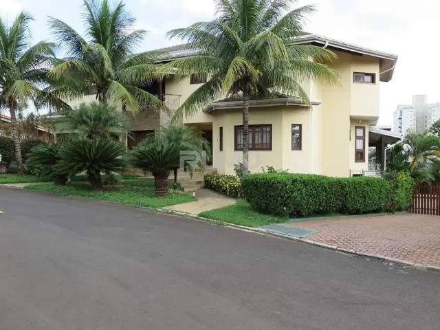 Casa / Sobrado em Condomínio para Locação em Campinas/SP Jardim Madalena 4 Quartos