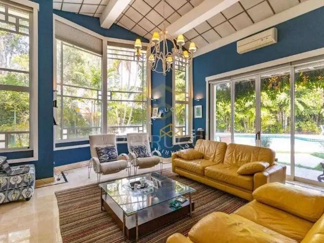 Casa / Sobrado em Condomínio para Locação em Campinas/SP Jardim Madalena 6 Quartos