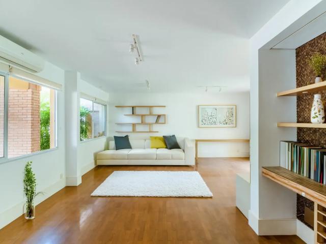 Casa / Sobrado em Condomínio para Locação em Campinas/SP Parque Taquaral 4 Quartos