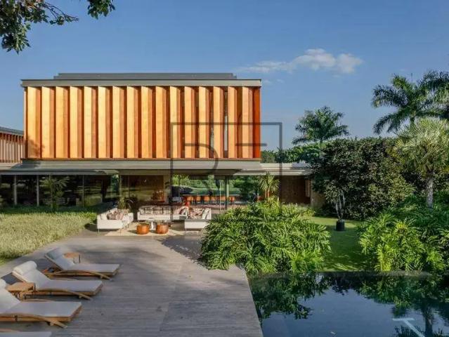 Casa / Sobrado em Condomínio para Locação em Campinas/SP Sítios de Recreio Gramado 4 Quartos