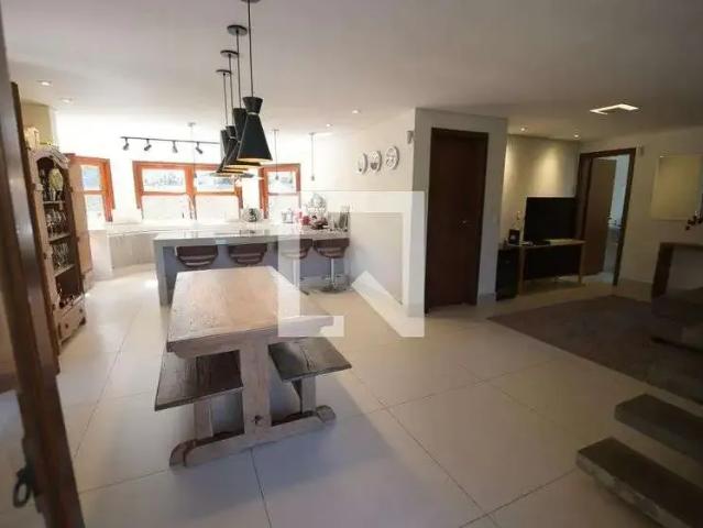 Casa / Sobrado em Condomínio para Locação em Campinas/SP Sousas 4 Quartos