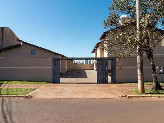 Casa / Sobrado em Condomínio para Locação em Campo Grande/MS São Francisco 2 Quartos