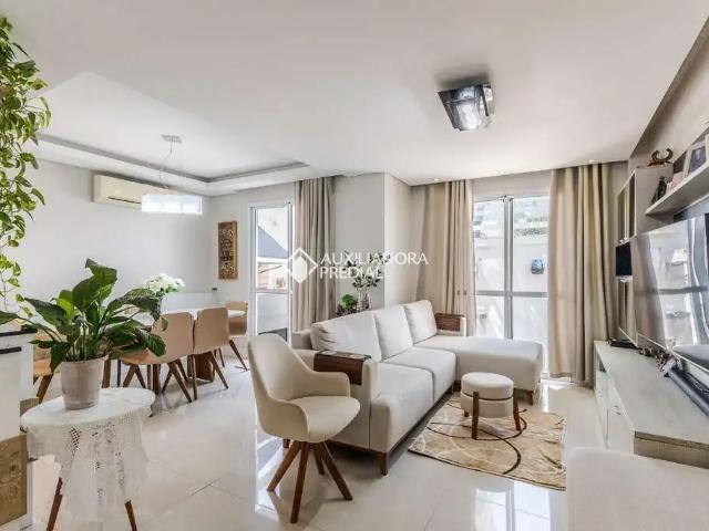 Casa / Sobrado em Condomínio para Locação em Canoas/RS Estância Velha 3 Quartos