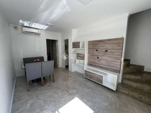 Casa / Sobrado em Condomínio para Locação em Canoas/RS Igara 2 Quartos