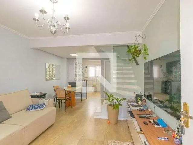 Casa / Sobrado em Condomínio para Locação em Canoas/RS Rio Branco 2 Quartos