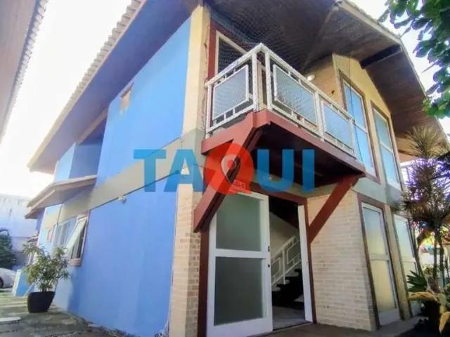 Casa / Sobrado em Condomínio para Locação em Cabo Frio/RJ Palmeiras 3 Quartos