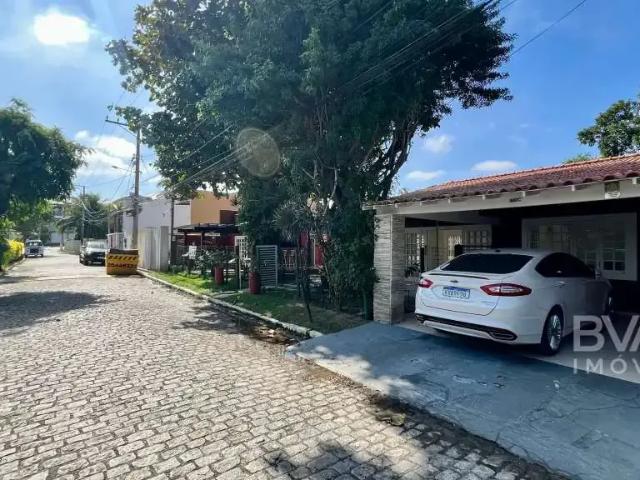 Casa / Sobrado em Condomínio para Locação em Cabo Frio/RJ Praia do Siqueira 5 Quartos