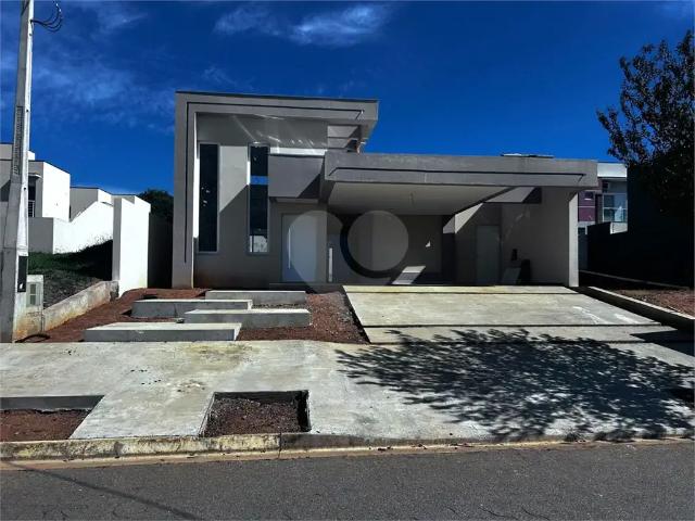 Casa / Sobrado em Condomínio para Locação em Cabreúva/SP Pinhal 3 Quartos