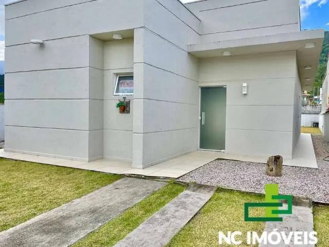 Casa / Sobrado em Condomínio para Locação em Caraguatatuba/SP Mar Verde 3 Quartos