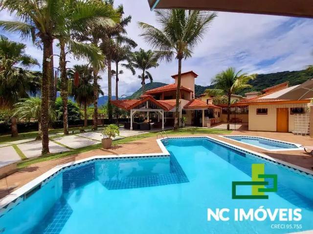 Casa / Sobrado em Condomínio para Locação em Caraguatatuba/SP Mar Verde 5 Quartos