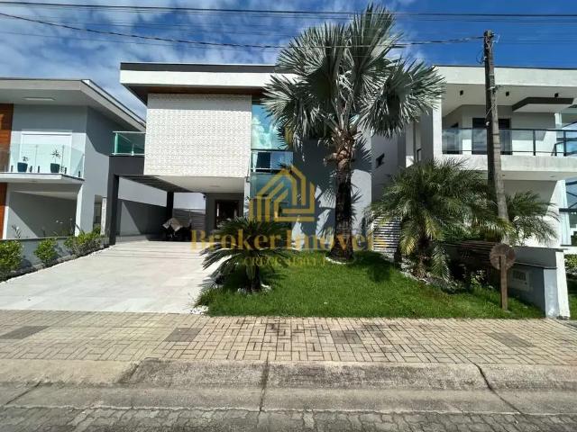 Casa / Sobrado em Condomínio para Locação em Caraguatatuba/SP Massaguaçu 3 Quartos