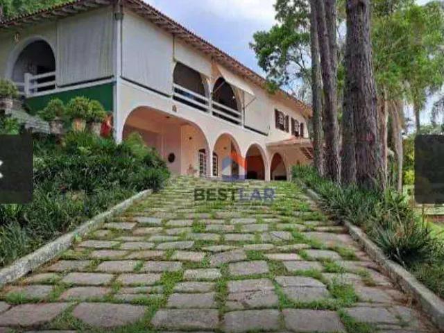 Casa / Sobrado em Condomínio para Locação em Carapicuíba/SP Nova Fazendinha 4 Quartos