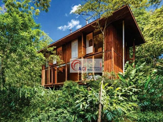 Casa / Sobrado em Condomínio para Locação em Carapicuíba/SP Chácara do Refúgio 4 Quartos