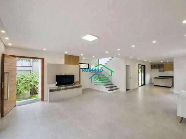 Casa / Sobrado em Condomínio para Locação em Carapicuíba/SP Chácara do Refúgio 3 Quartos