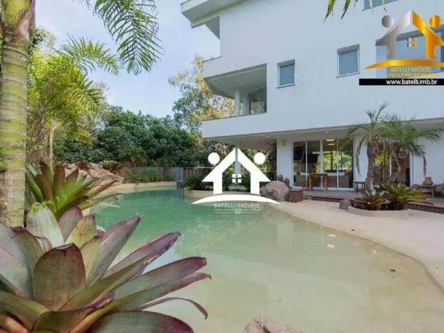 Casa / Sobrado em Condomínio para Locação em Carapicuíba/SP Palos Verdes 4 Quartos