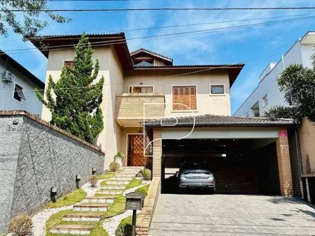 Casa / Sobrado em Condomínio para Locação em Carapicuíba/SP Granja Viana 4 Quartos