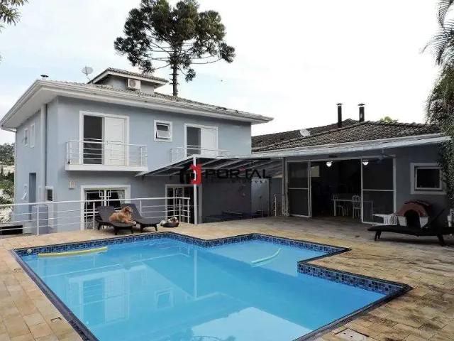 Casa / Sobrado em Condomínio para Locação em Carapicuíba/SP Granja Viana 4 Quartos