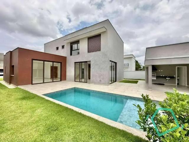 Casa / Sobrado em Condomínio para Locação em Carapicuíba/SP Granja Viana 4 Quartos