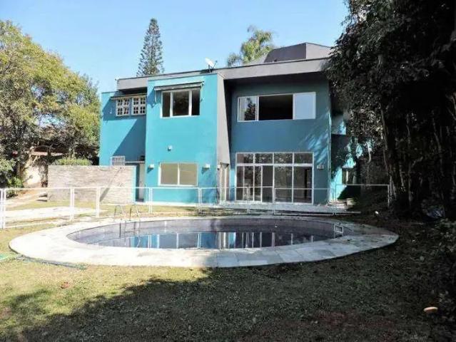 Casa / Sobrado em Condomínio para Locação em Carapicuíba/SP Granja Viana 6 Quartos