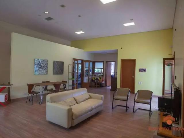 Casa / Sobrado em Condomínio para Locação em Carapicuíba/SP Granja Viana 1 Quartos
