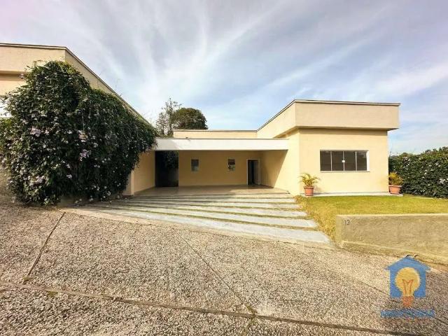Casa / Sobrado em Condomínio para Locação em Carapicuíba/SP Granja Viana 3 Quartos