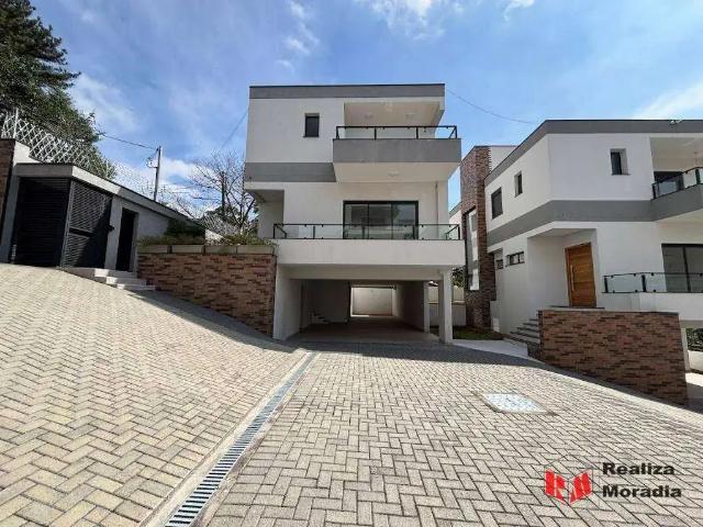 Casa / Sobrado em Condomínio para Locação em Carapicuíba/SP Granja Viana 3 Quartos