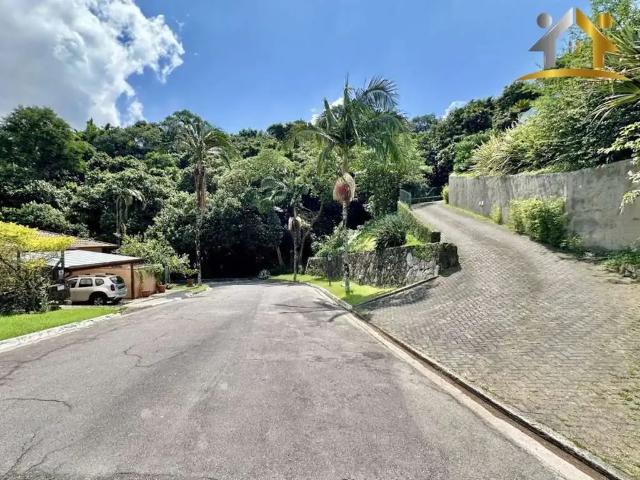 Casa / Sobrado em Condomínio para Locação em Carapicuíba/SP Pousada dos Bandeirantes 4 Quartos